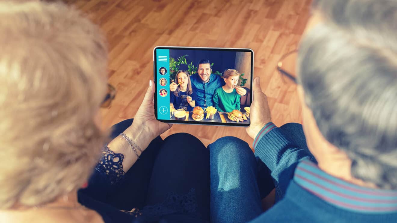 9 Ways for Seniors To Stay Connected With Their Loved Ones